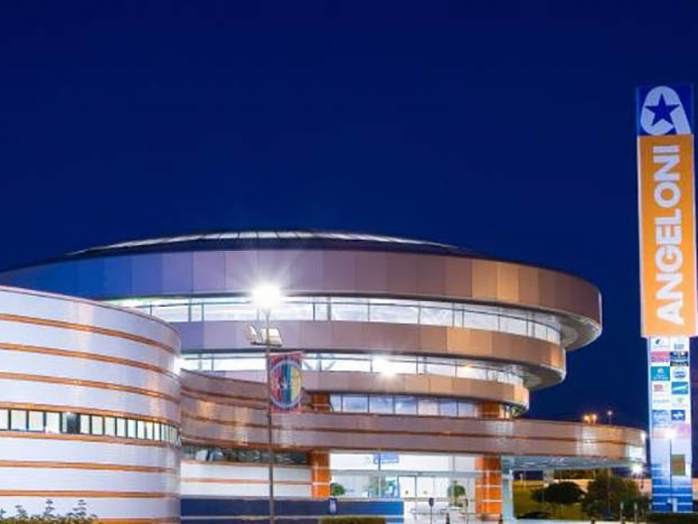 Noticenter - WEG fornece transformador para rede de supermercados Angeloni