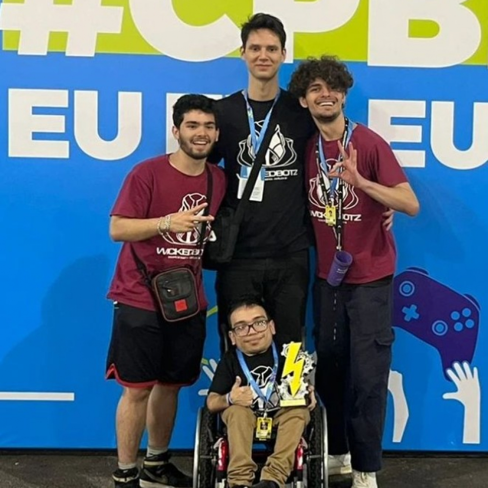 Noticenter - Equipe de robótica da Católica SC é destaque na RXC Robocore Experience 2022