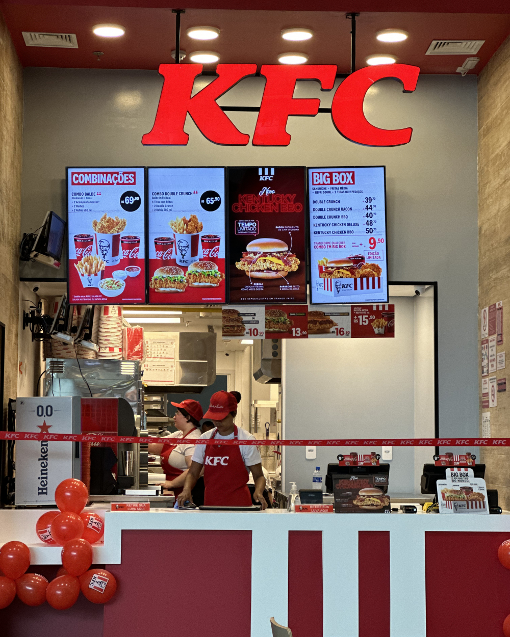 Balde De Frango Frito No Kentucky KFC Chega Ao Litoral E Inaugura